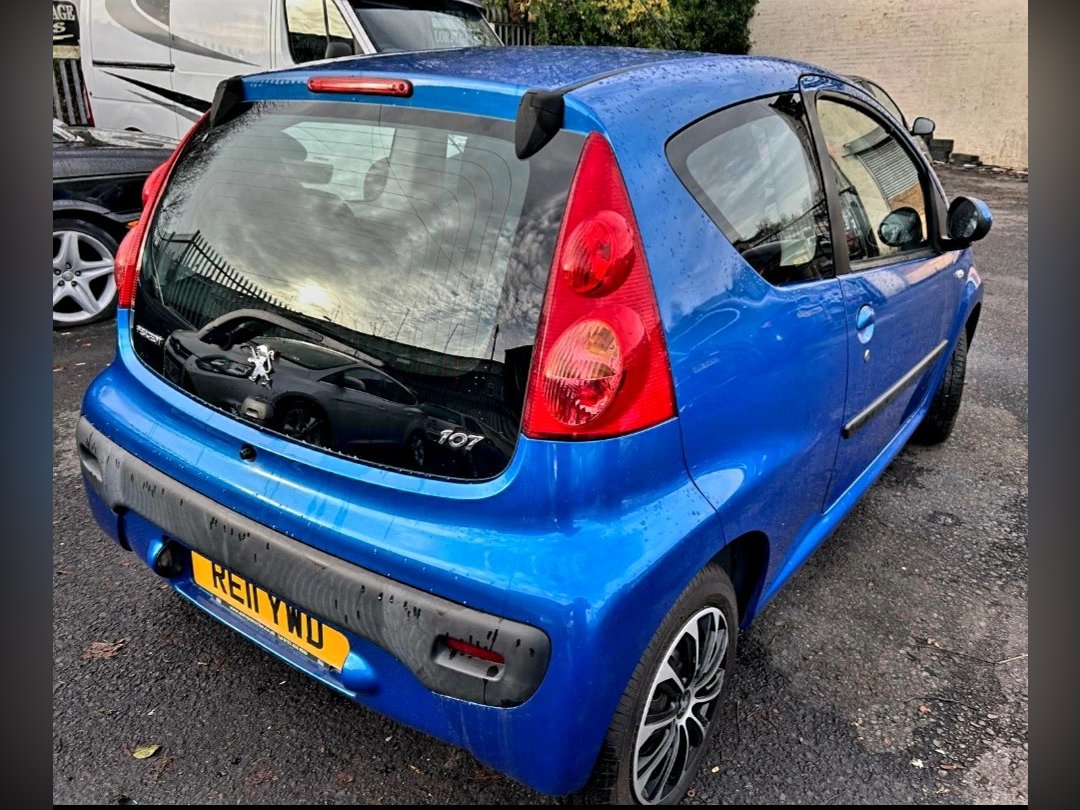 Sold 2011 Peugeot 107 1.0 12V Urban Hatchback 3dr Petrol 2 Tronic Euro ...
